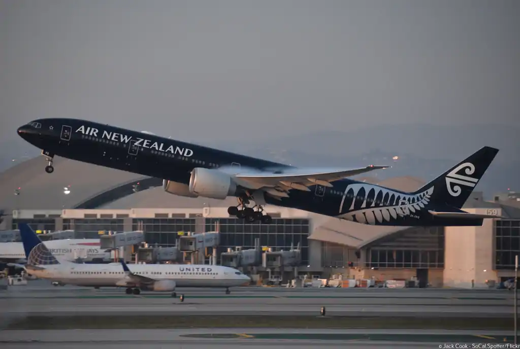 New Zealand's Flag Carrier Welcomes a Boeing 777-300ER