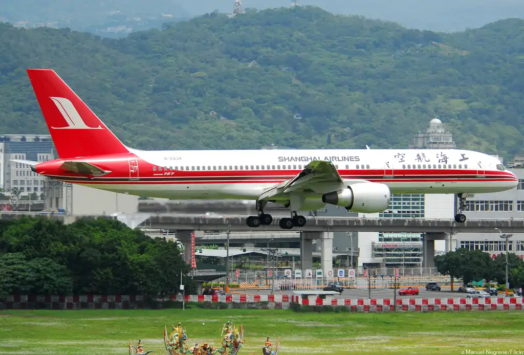 Shanghai Airlines' All-Boeing Fleet Transition and Potential for ...